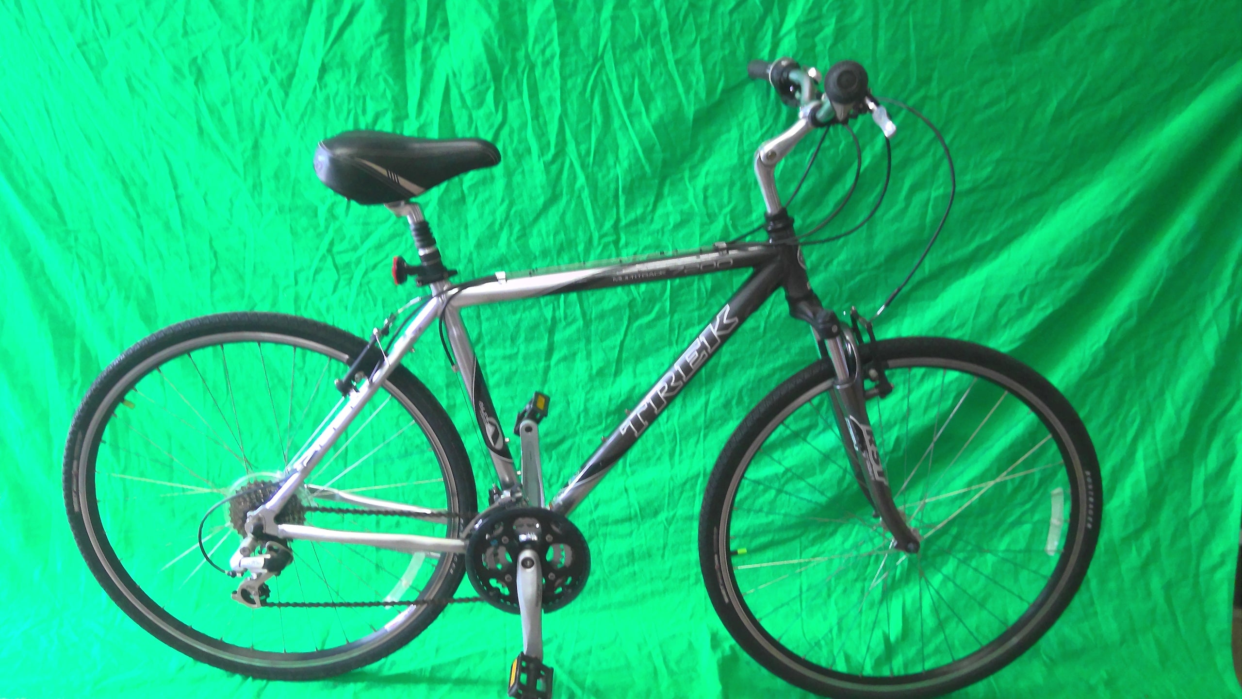 Trek 7200 Hybrid, LG | HopeCycle